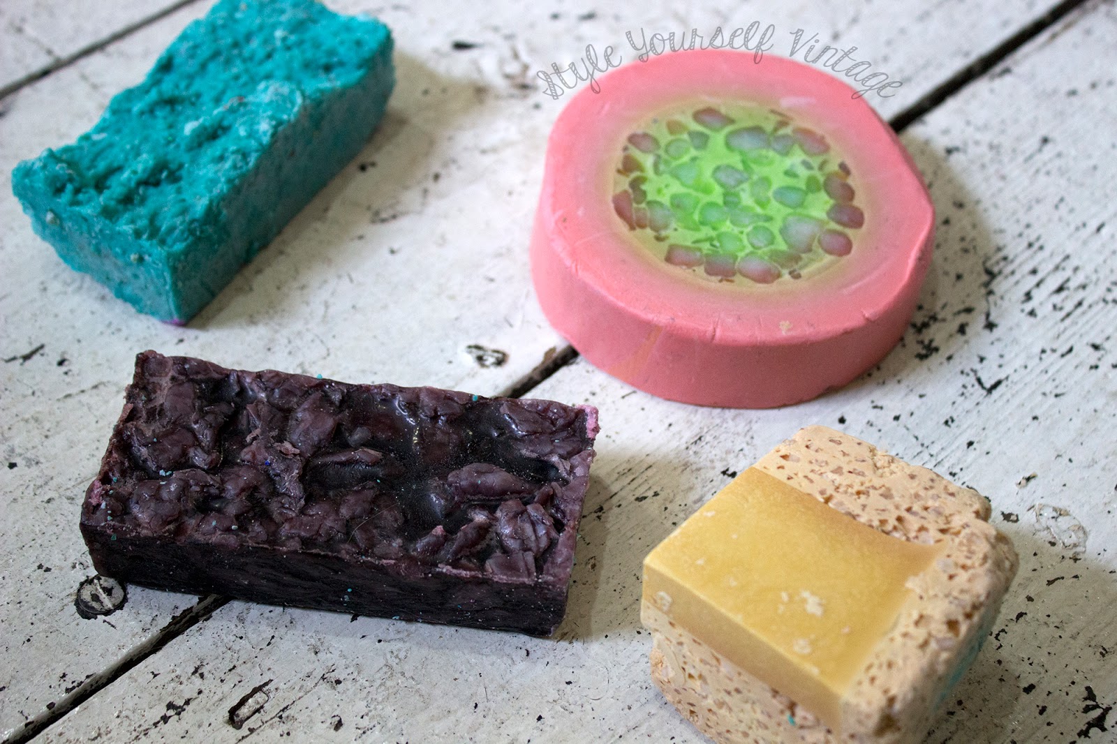 Style Yourself Vintage: August 2015