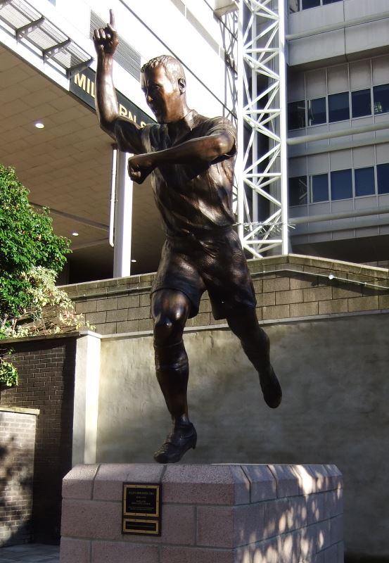 Photographs Of Newcastle: Alan Shearer Statue