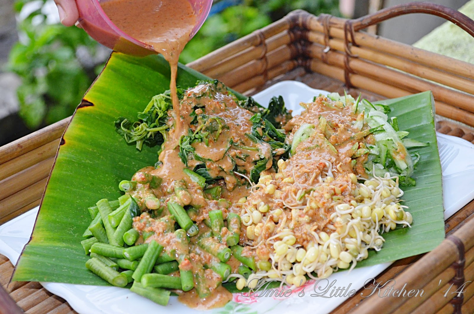 Pecal Oh! Pecal - Amie's Little Kitchen