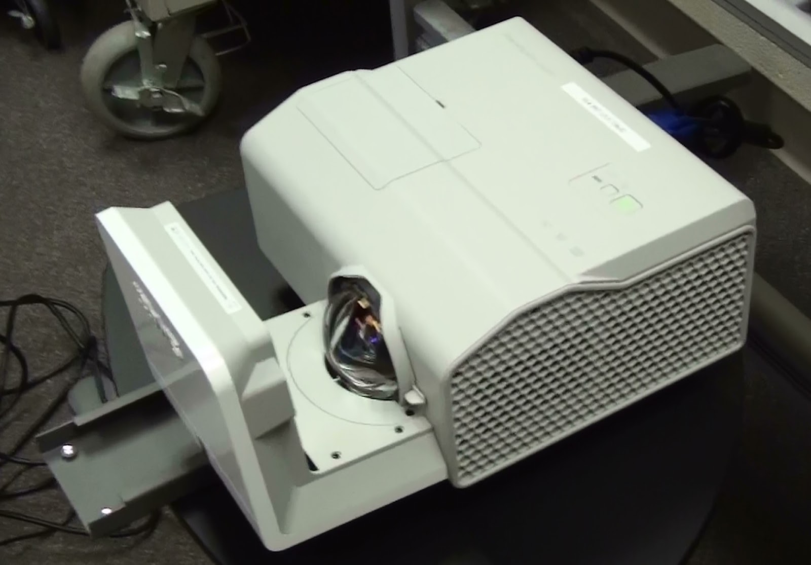 CyberSERT: Exclusive Preview of SMART's new LightRaise Interactive ...