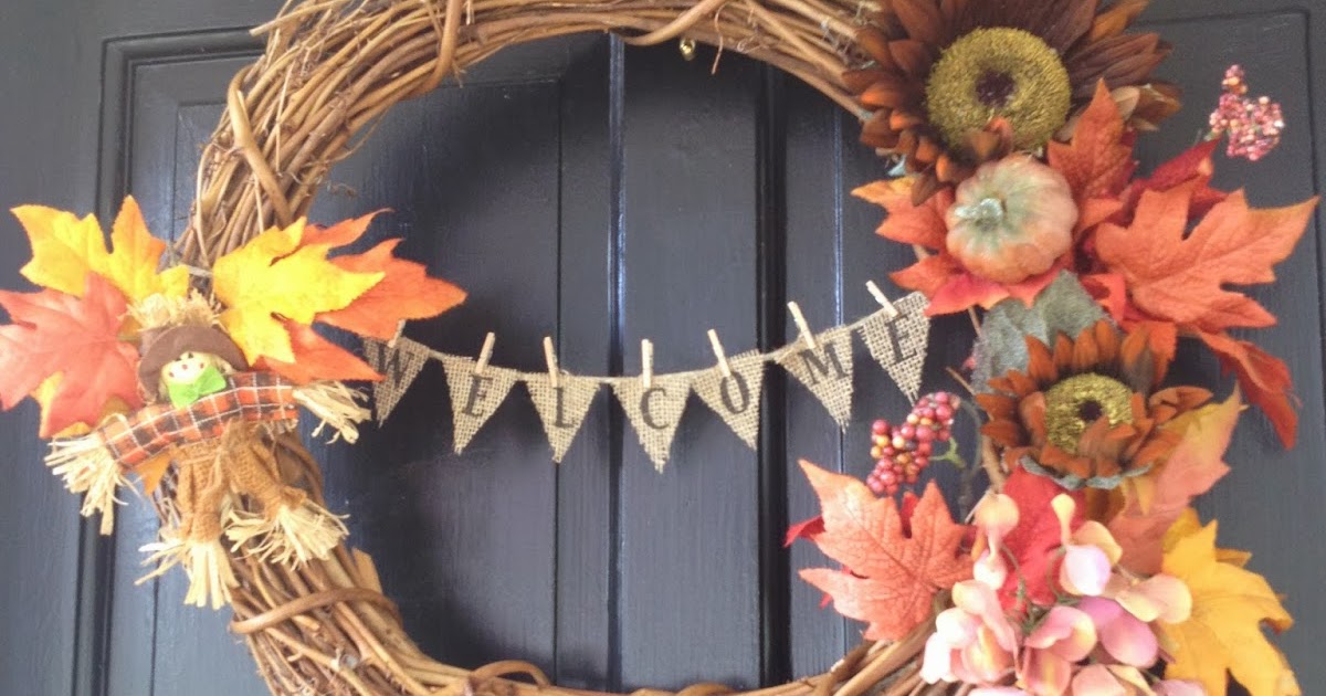 Two It Yourself: Fall wreath makeover with mini burlap banner