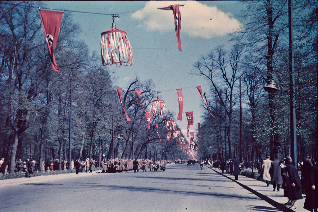 22 Rare Color Photos of Berlin in 1937 ~ Vintage Everyday