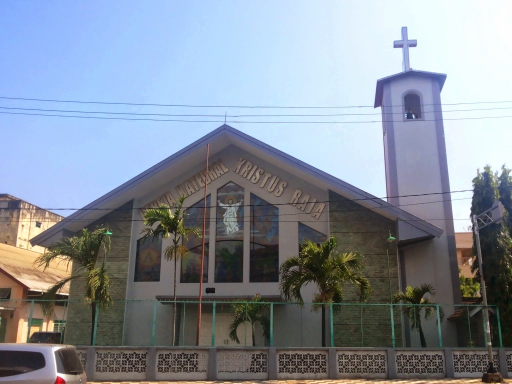 Fotografi Gereja Katolik di Indonesia: Gereja Katedral Kristus Raja ...