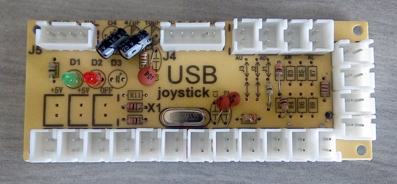 Pakéquis: Joystick Arcade USB montado numa caixa de MDF