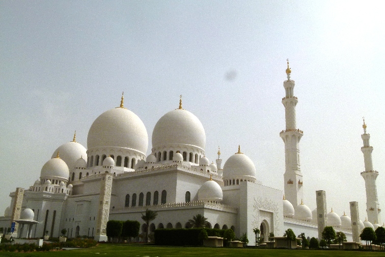 the viewing deck: Abu Dhabi's Grand Mosque and the Leaning Tower