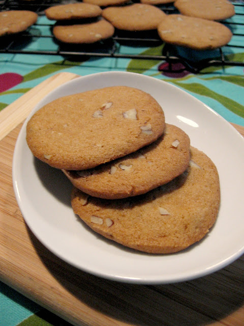 cookin' up north: Old Fashioned Refrigerator Cookies