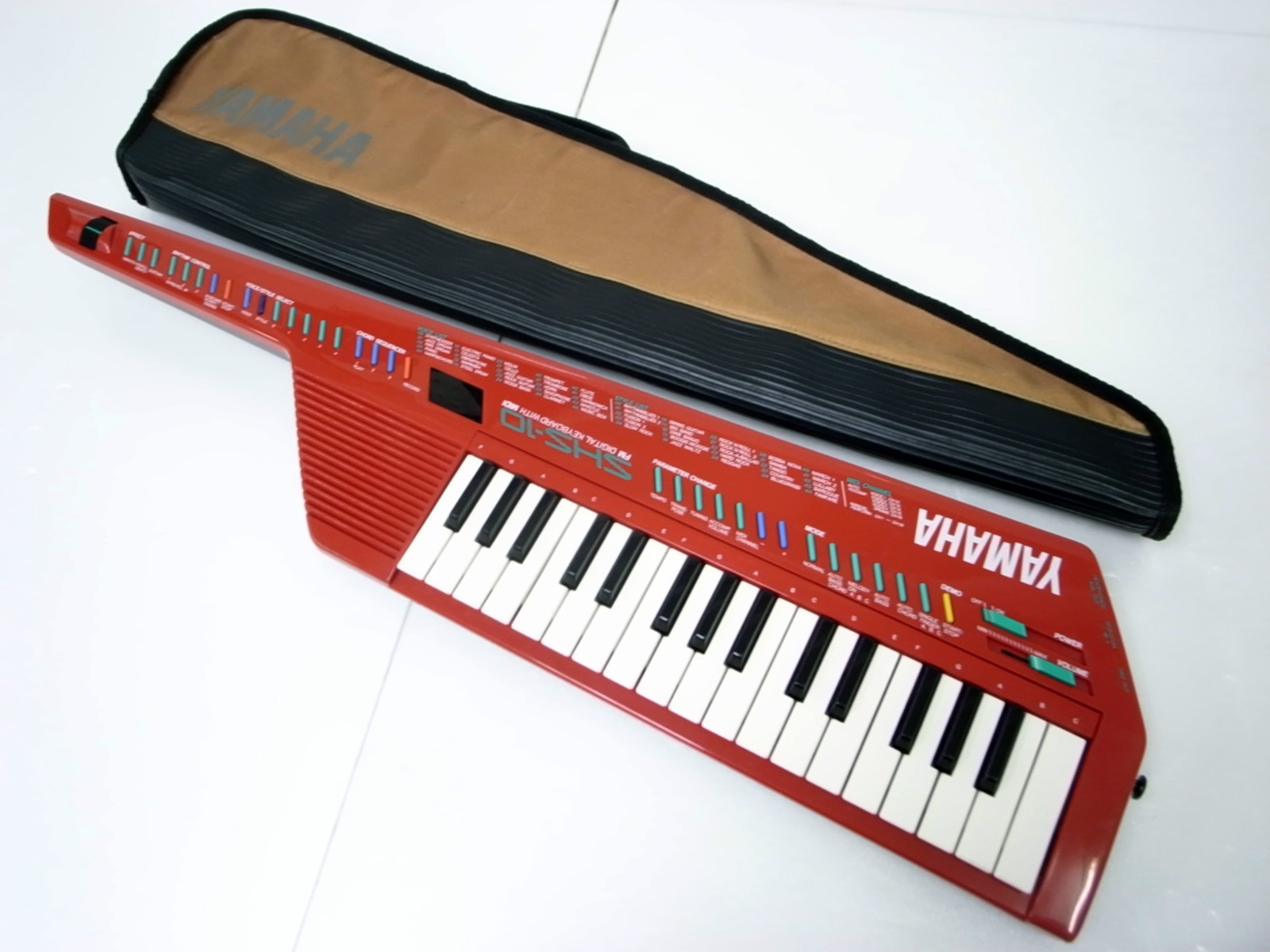 MATRIXSYNTH-B: YAMAHA SHS-10 Keytar SN 284608 with Gig Bag