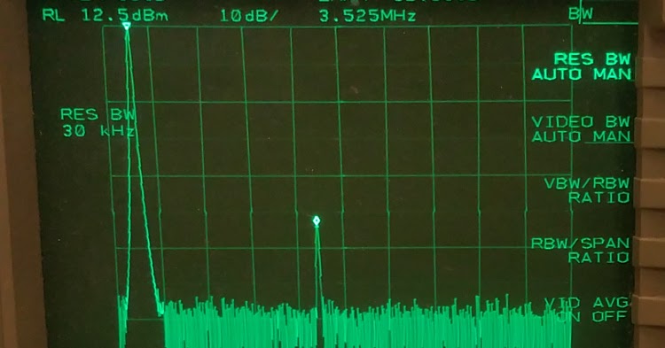 AE5X: Comparing SDRPlay's spectrum analyzer function with calibrated ...
