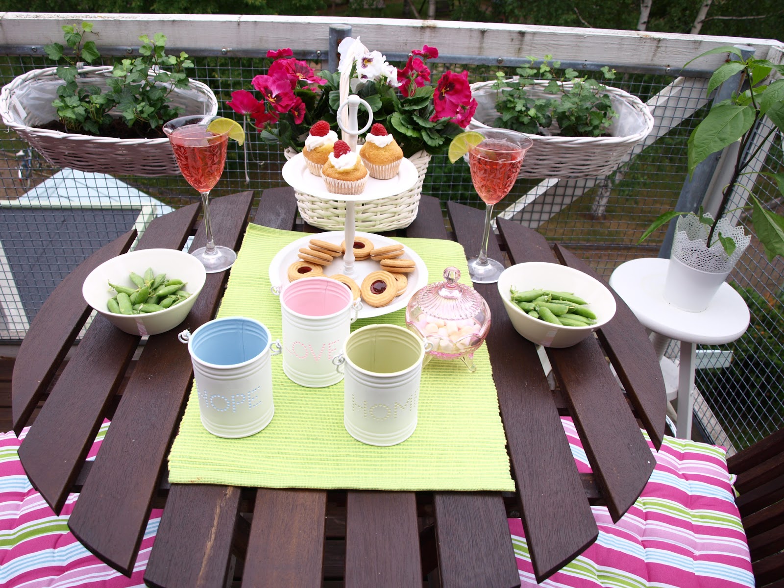 My Moon: Miss My's Tiimari Balcony Styling