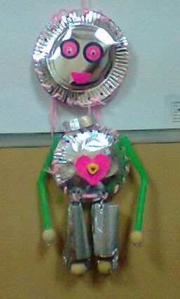 I love crafts: Sept 15, 2011 paper plate robots