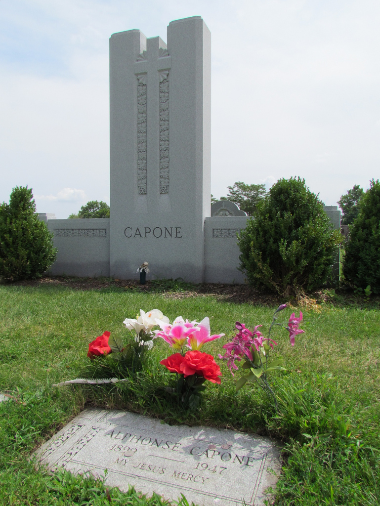 Seeks Ghosts: Al Capone and Jimmy’s Ghost