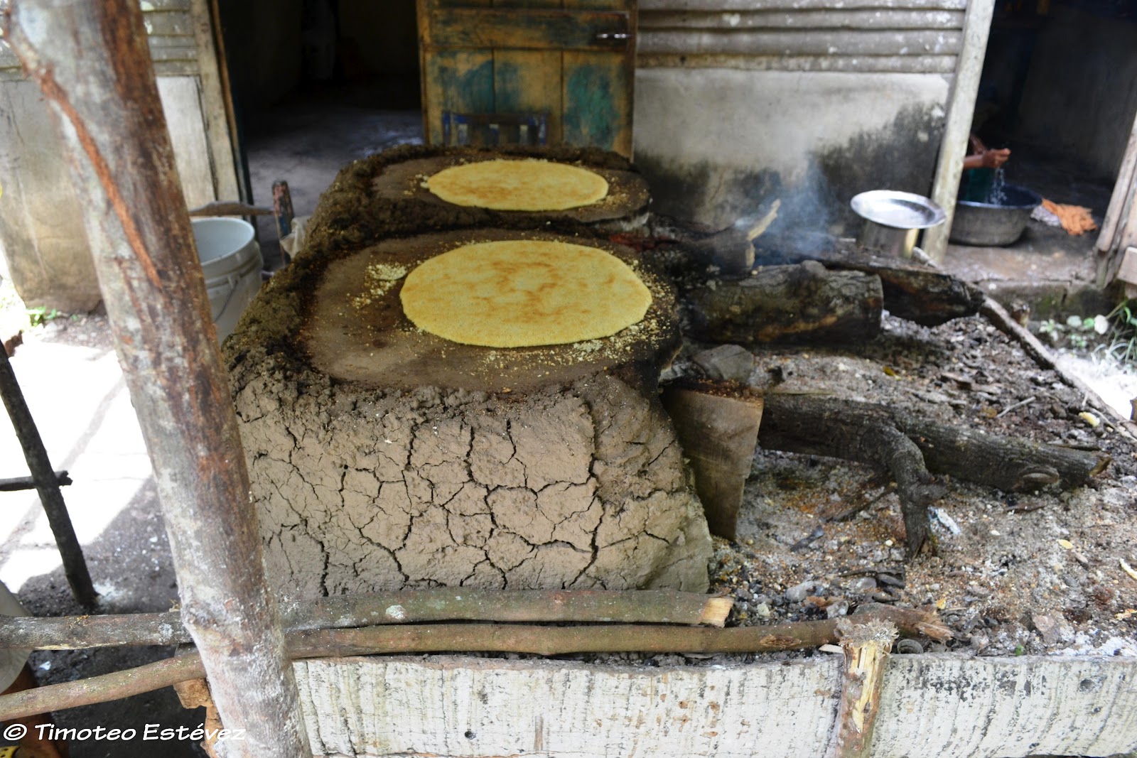 Preparando Casabe en el campo (Fotos) | Con mi Nokia en la mano.