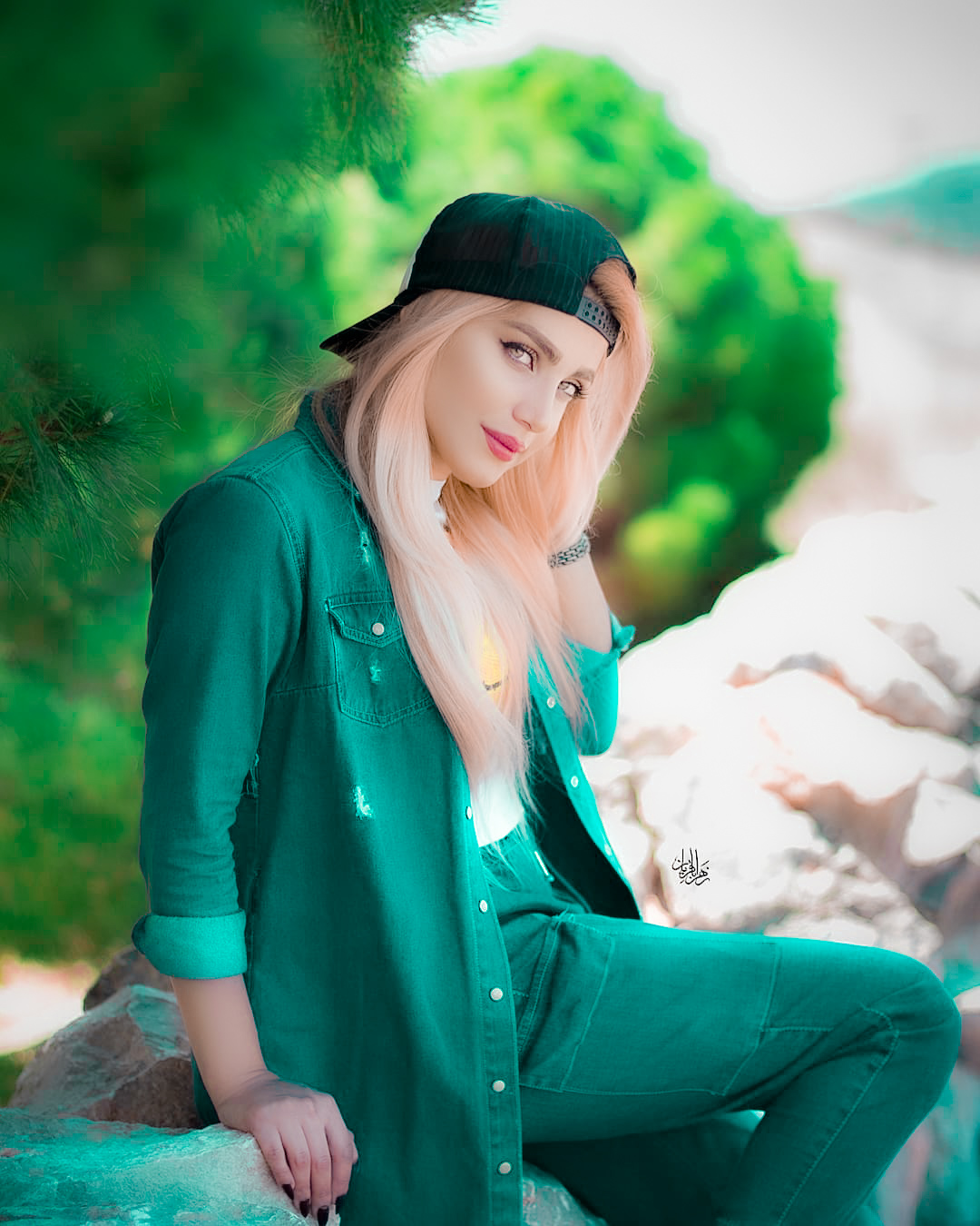 Arabic beautiful girl letest dpz...thank you so much