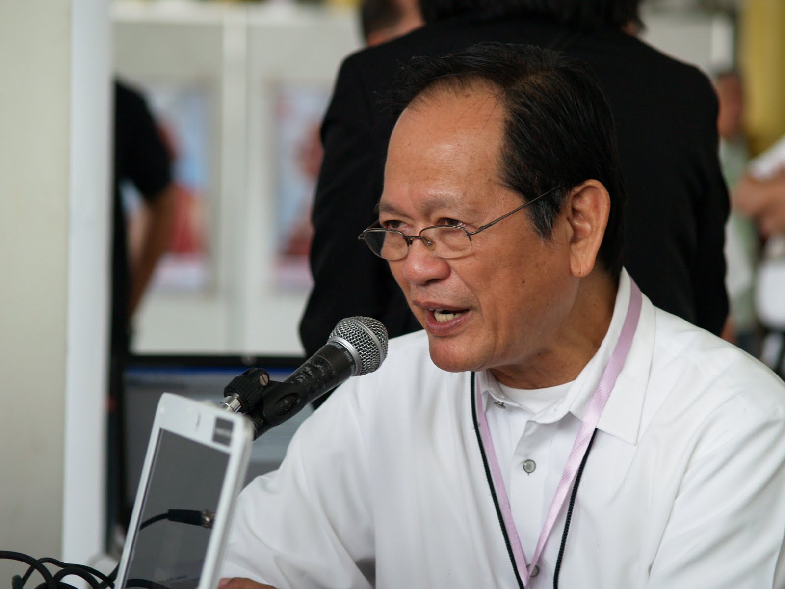 The Filipino Catholic : Ang Pananaw ni Bishop Bacani tungkol sa Condoms