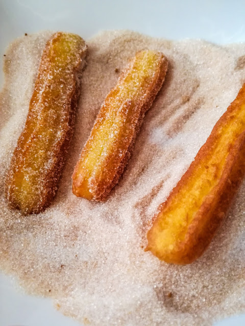 ΕΥΚΟΛΑ ΚΑΙ ΓΡΗΓΟΡΑ CHURROS ΜΕ ΖΑΧΑΡΗ ΚΑΙ ΚΑΝΕΛΑ | Pastry...tsio