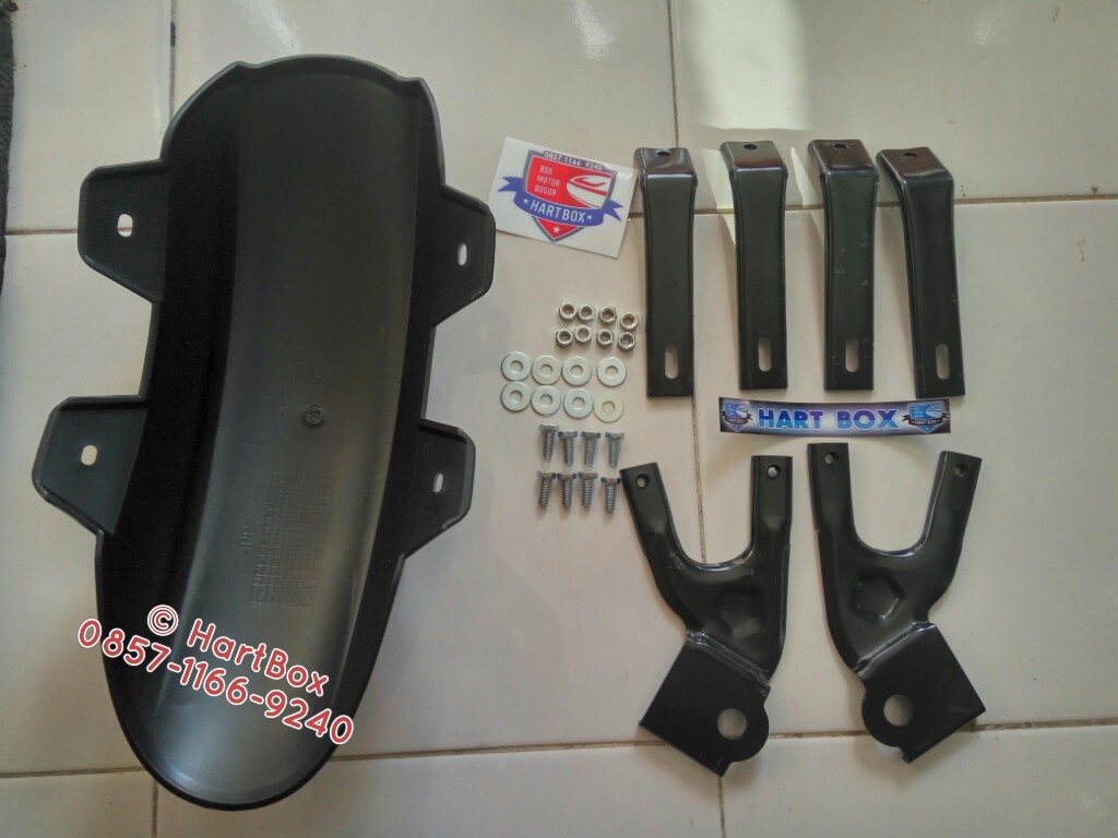 Mudguard / Spakbor Belakang Kolong Variasi Universal r15,xabre, vixion ...