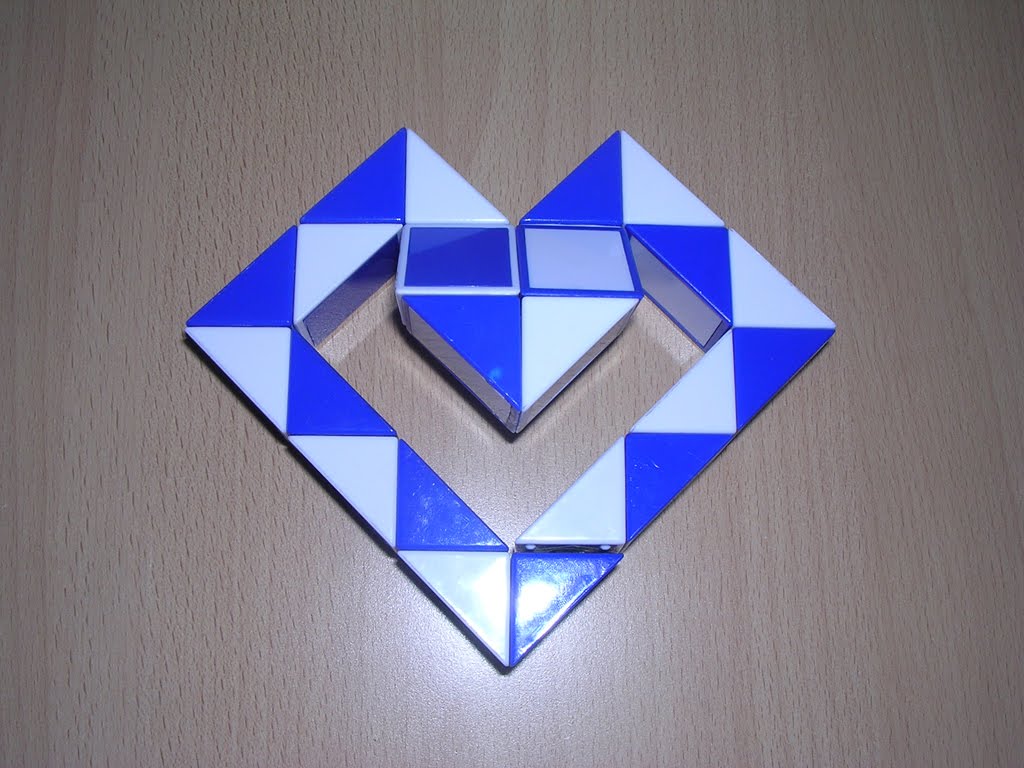 Rubik's Kernel: Figuras Rubik's Twist / Rubik's Snake