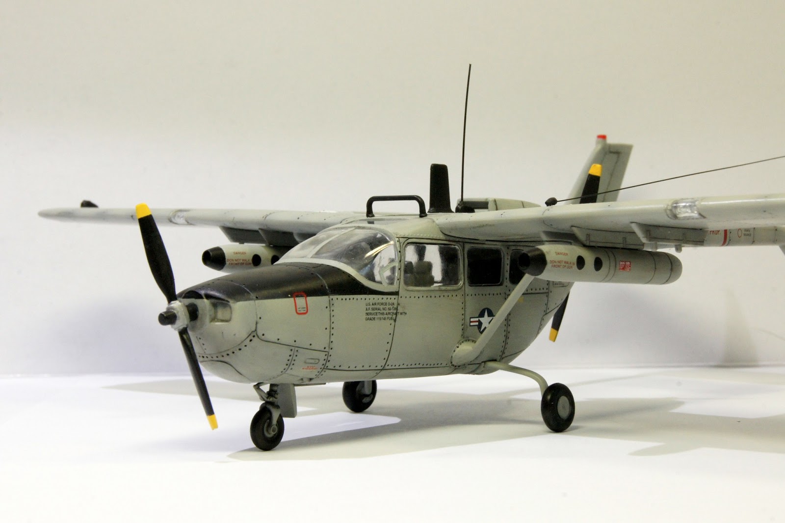 Fine Scale Aviation: Skymaster O2-A Cessna