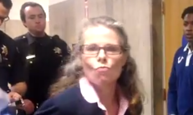 Body Language & Emotional Intelligence: Nonverbal Communication ...