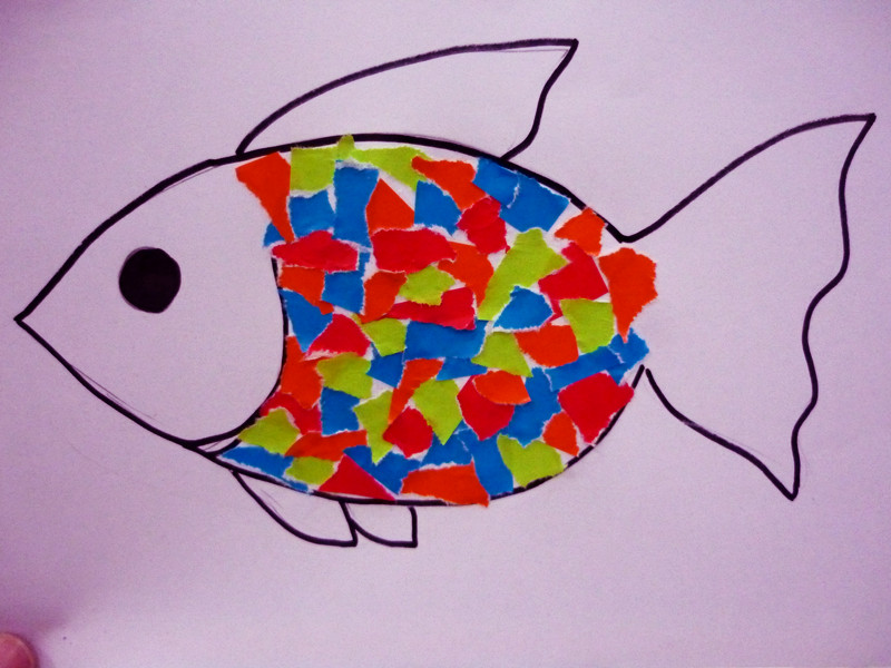 Seni Visual: Menghasilkan Jalinan Sentuh Dengan Kolaj Ikan