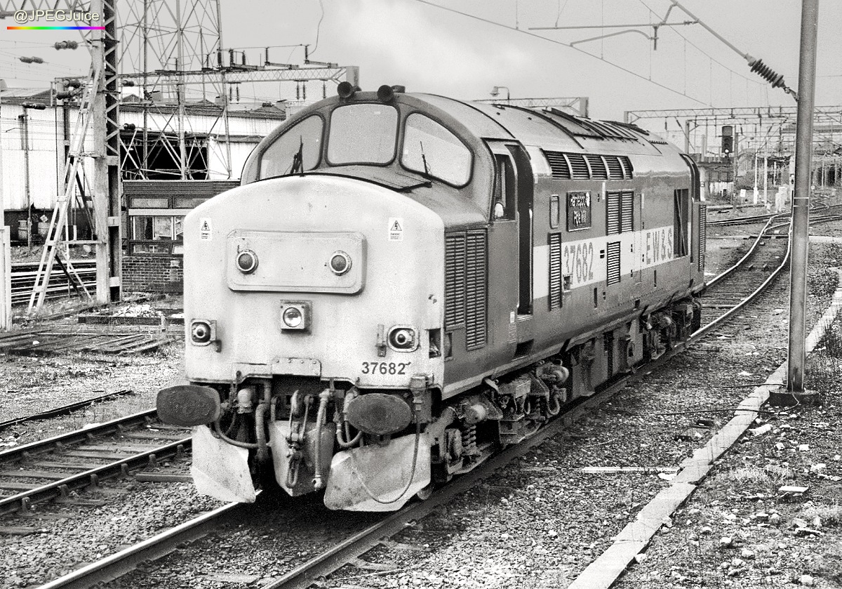 Sandite Syphons: Bescot's WKMS Class 37 Pool of 1999 | Rail Revisited