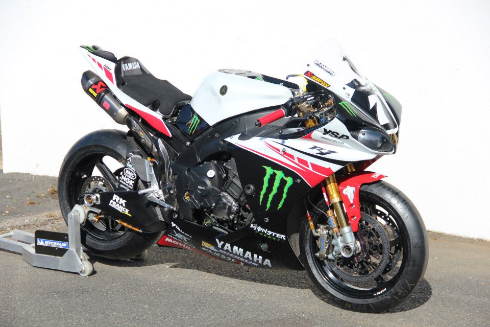 Racing Cafè: Yamaha YZF-R1 Team Yart 2013