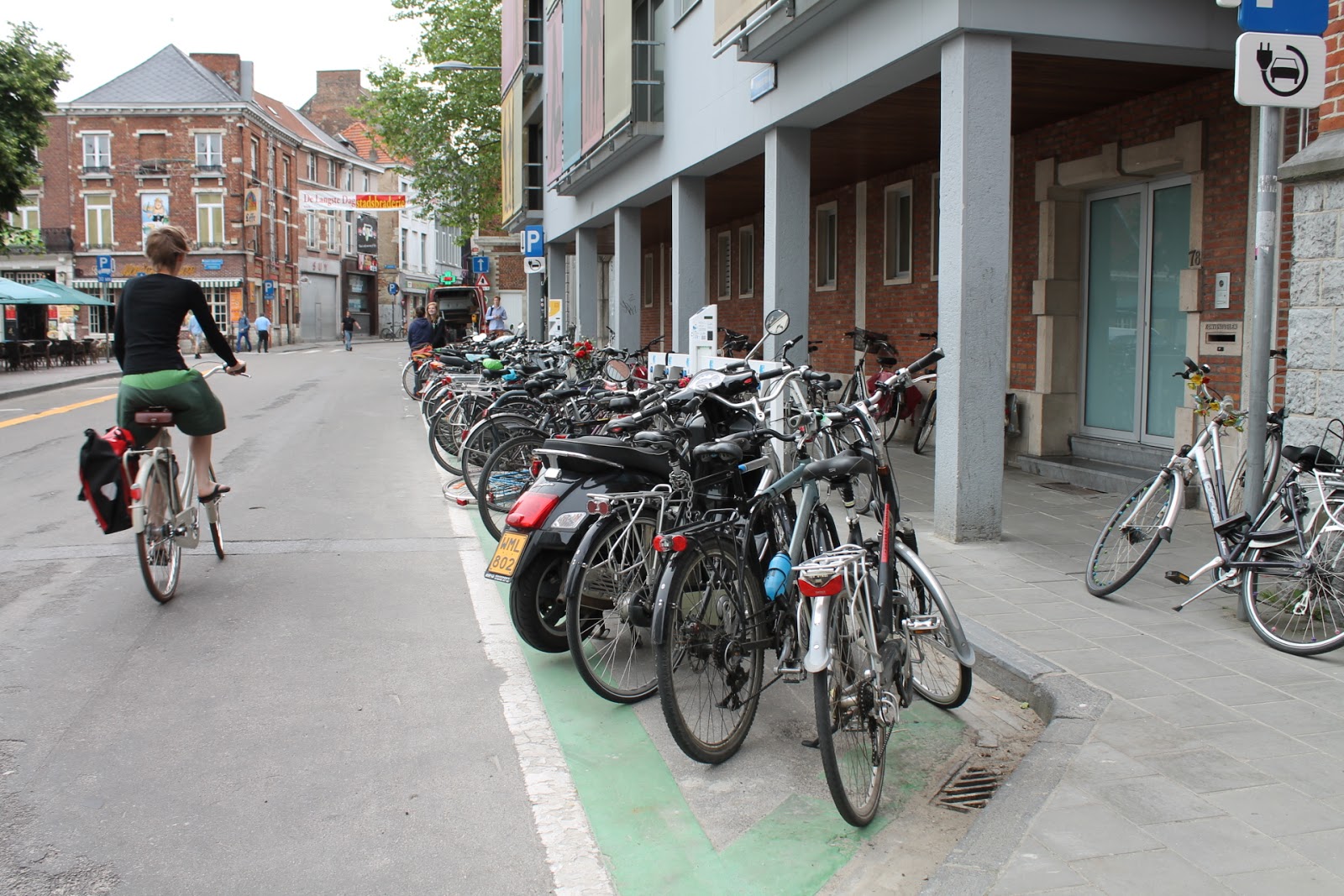 Eindeloze Omwentelingen: Fietsparkeren
