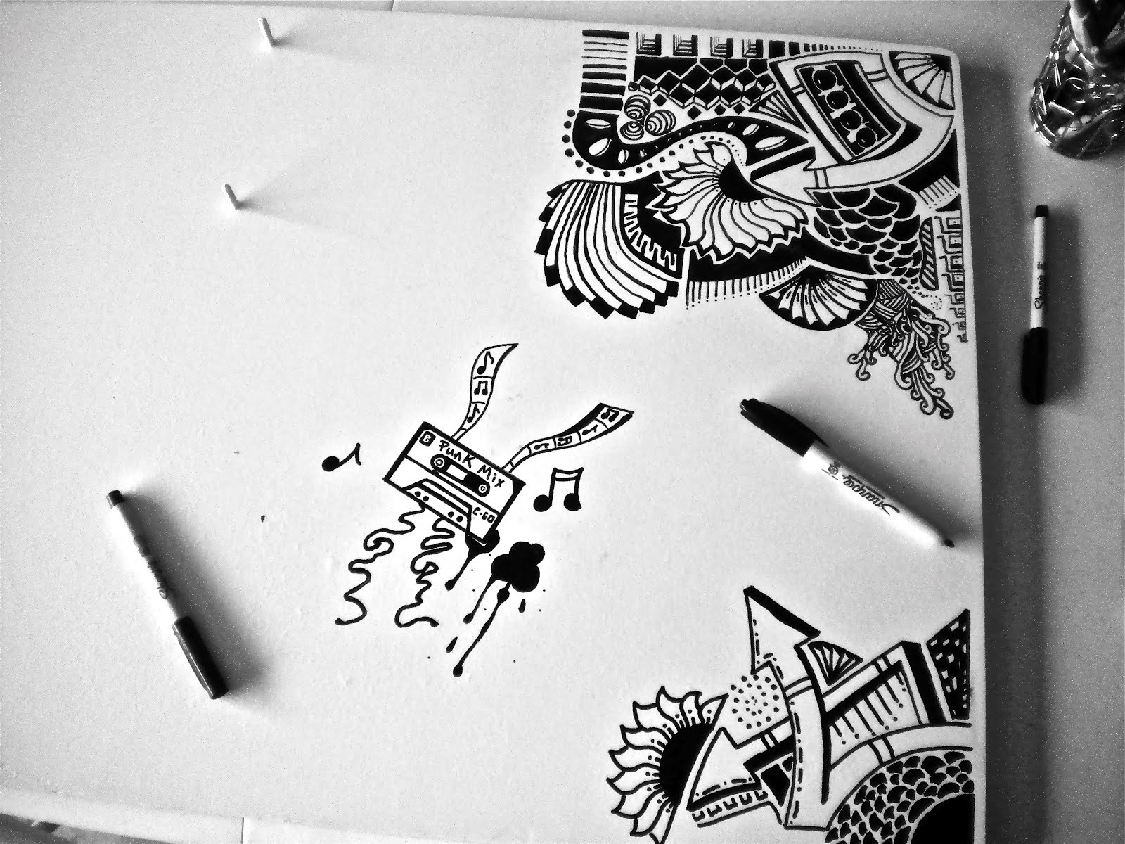 The Art of Alex Tafur: Sharpie Computer Desk Project