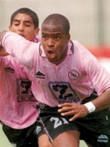 El Baúl de La Misilera: El Apertura 2000