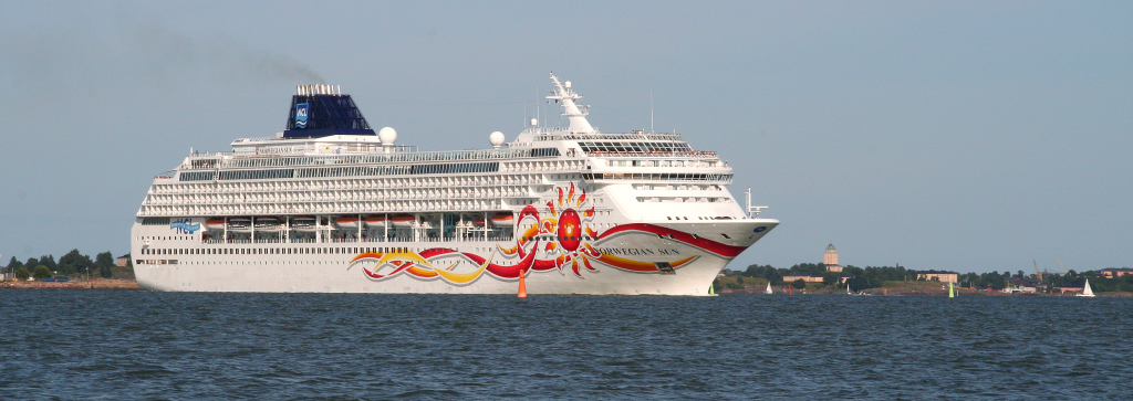 kships: Norwegian Sun in Helsinki, 3 August 2011