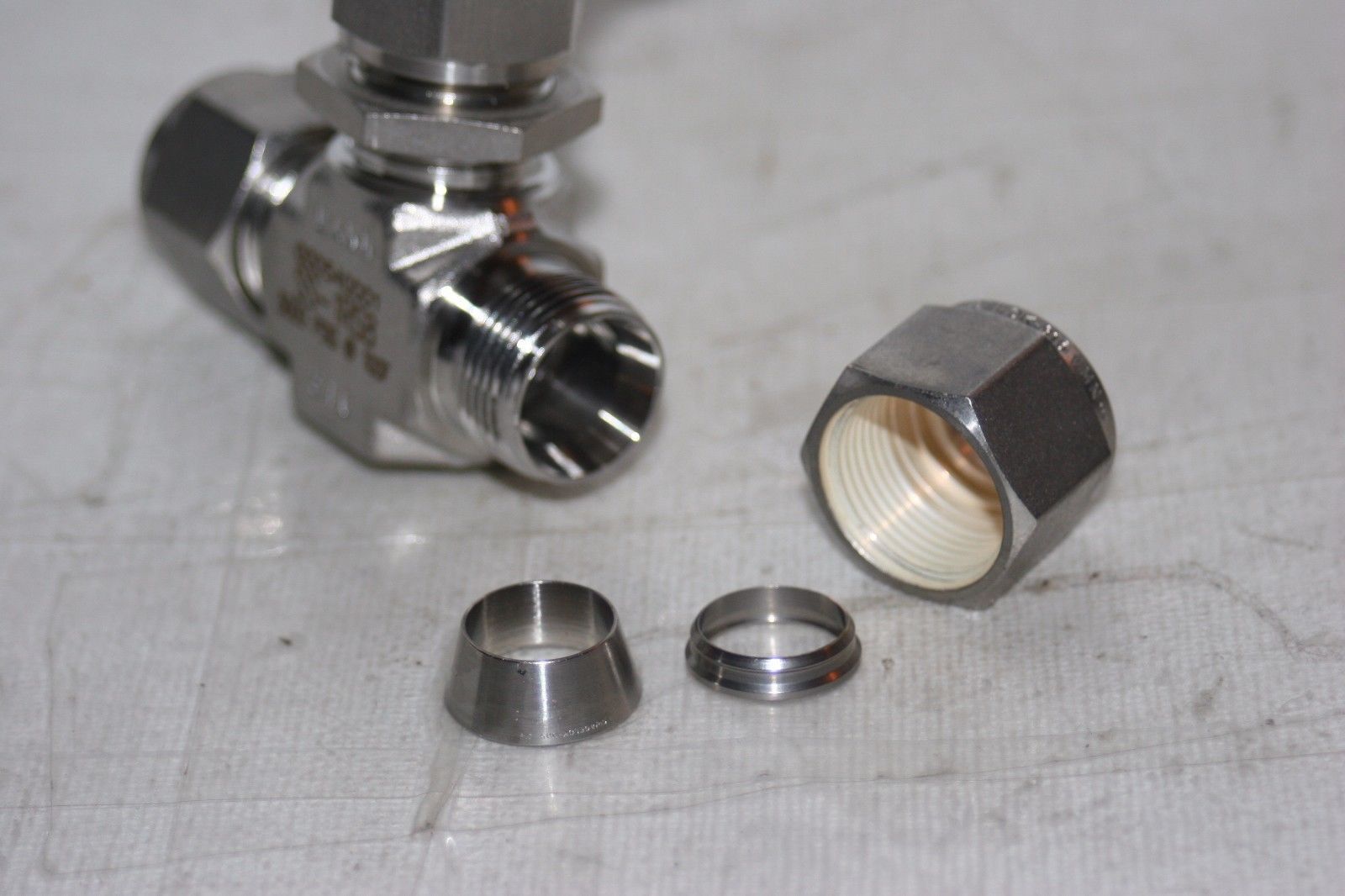 JUAL SWAGELOK | 085648092556 | UNION SWAGELOK | MALE CONECTOR | ELBOW ...