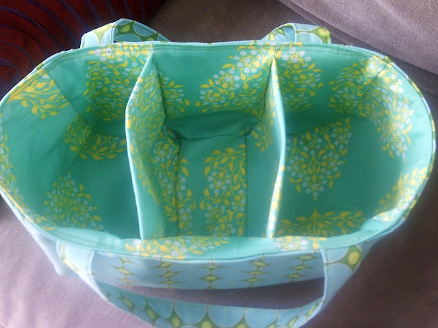 Thar She Sews!: 1-2-3 Sew Craft Tote