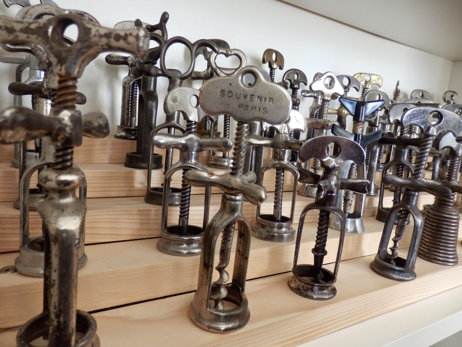 Le blog des tire-bouchons: BLOG : FIRST BIRTHDAY ... CORKSCREWS ...