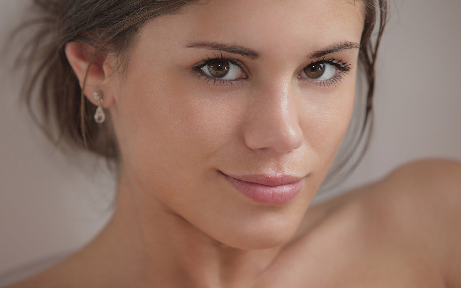 Gorgeous Little Caprice Full HD Photos & HD Wallpapers - HD Photos