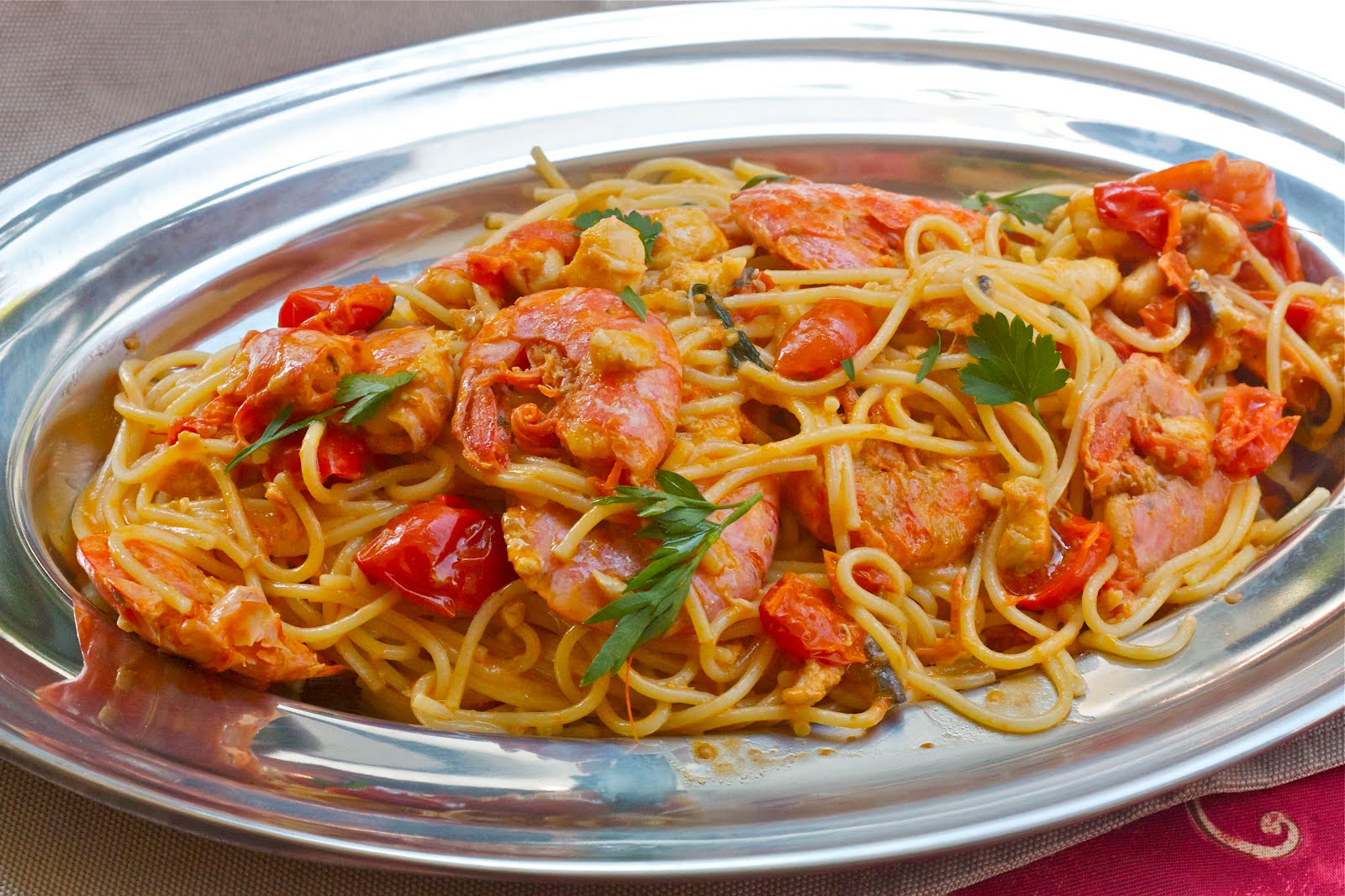 In cucina con Roberta: Spaghetti con spatola, gamberoni e pomodorini