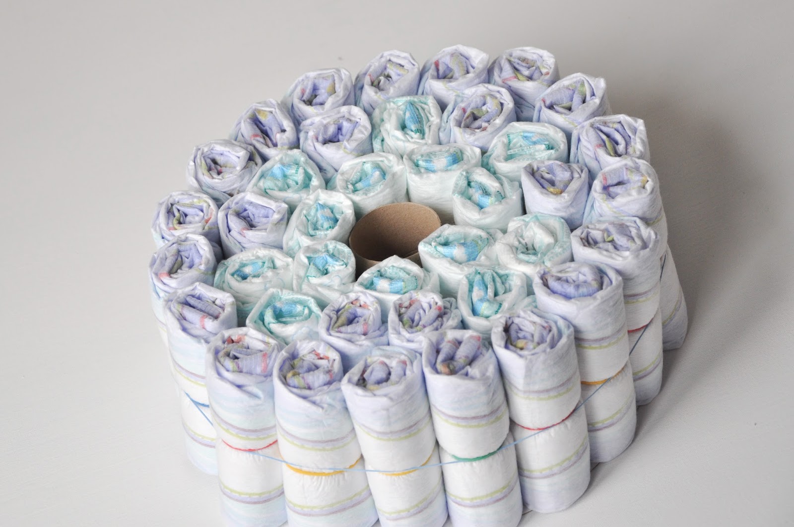 pippa's long stockings: Make your own nappy cake {tutorial}