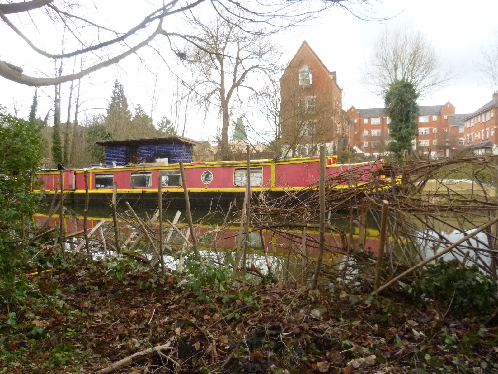 Worcester College Gardeners 2009-2018: Reinforcing The Canal Hedge With ...