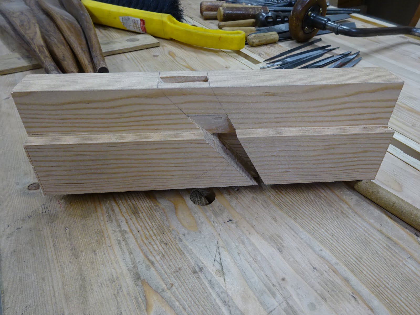 Woodworking in a Tiny Shop: Make a Beading Plane