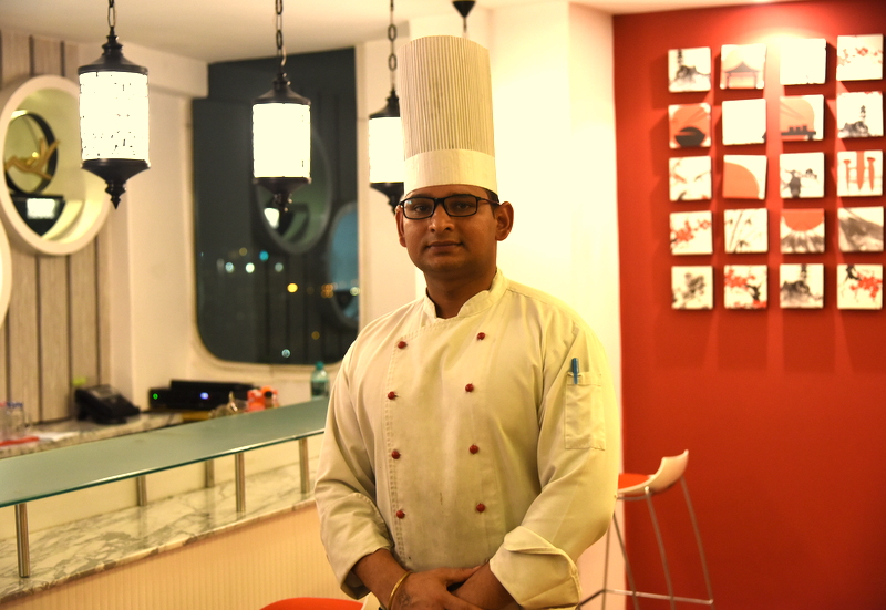 Skywok - The Best Fine Dining Indo Chinese Restaurant in Delhi