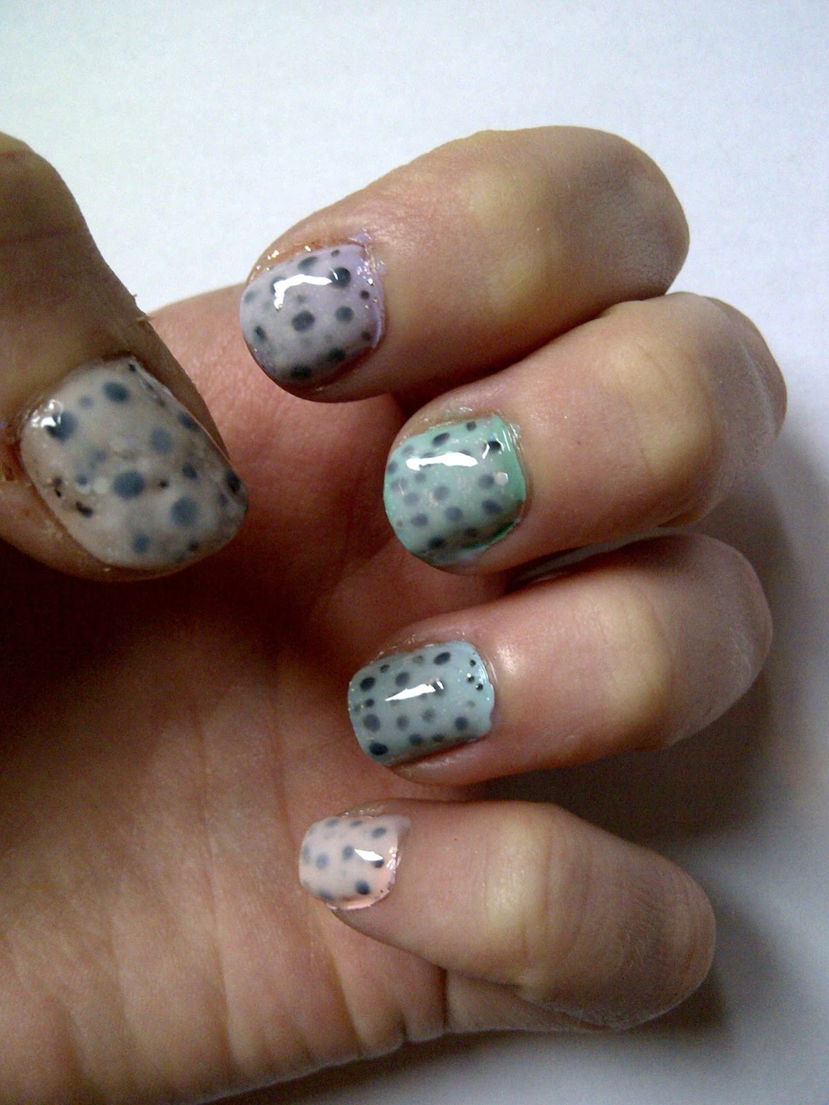 DIY Illamasqua Freckle Nail Tutorial | Cherries In The Snow