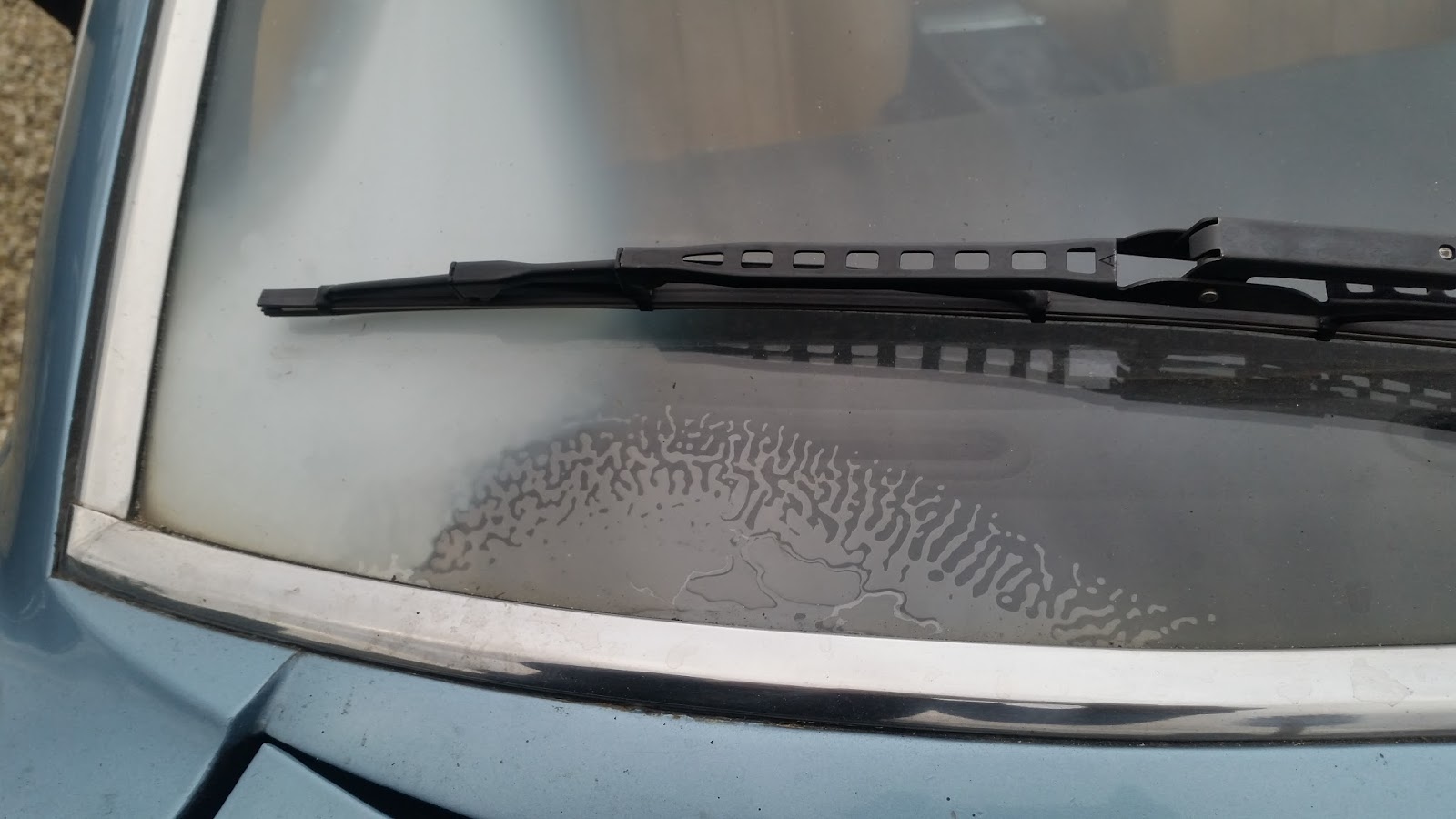 Ferrari 400: Ferrari 400 Front window screen replacement - delamination ...