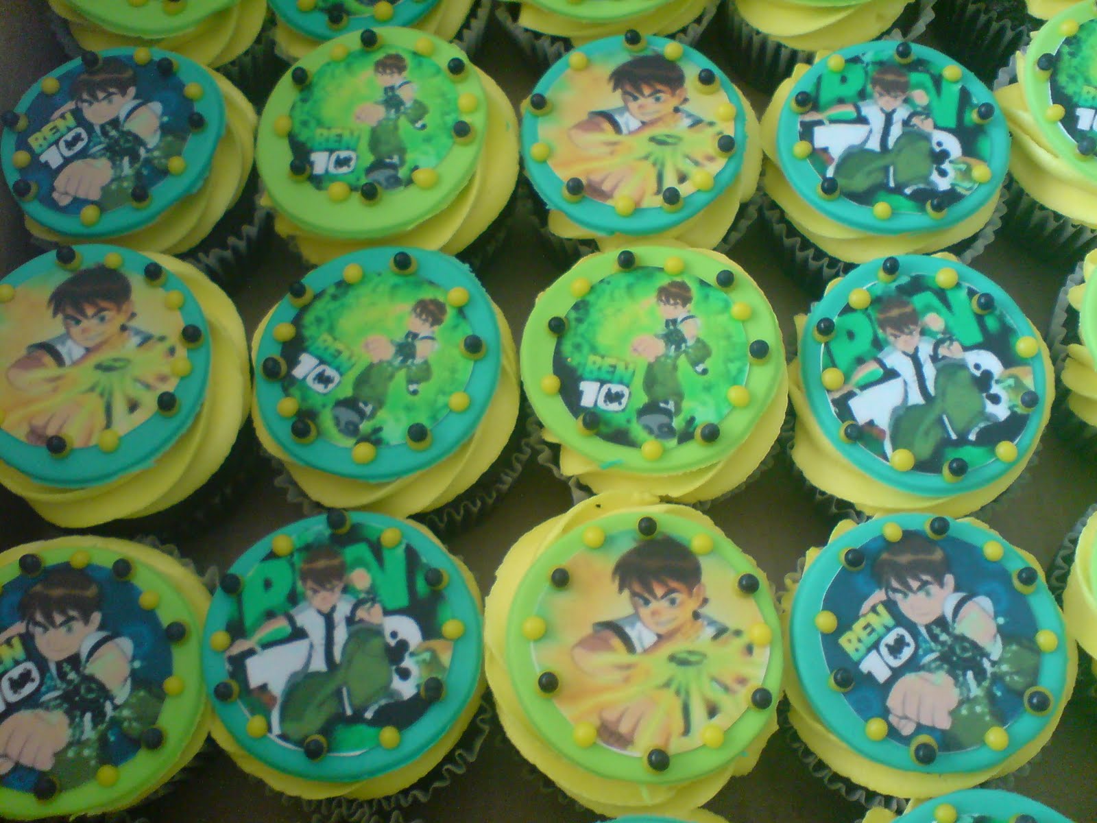 Welcome to Just Iced: Ben 10 cupcakes!