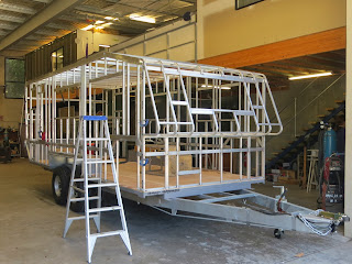 Life with the Bushtracker: The Bushtracker being Built