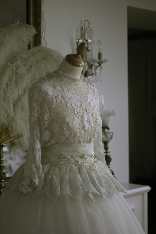 Rosemary Cathcart Antique Lace and Vintage Fashion: Antique Irish ...