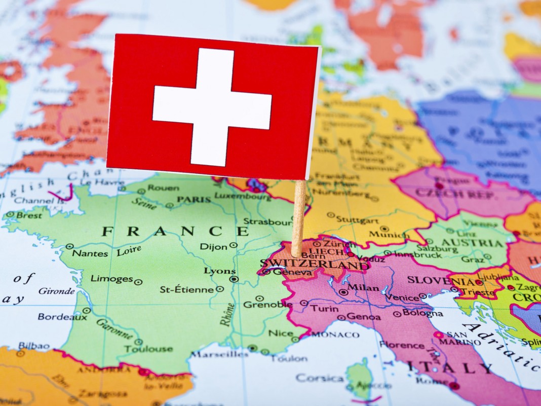 Famille EGGER: Suisse : demande d’adhésion à l’Union Européenne retirée