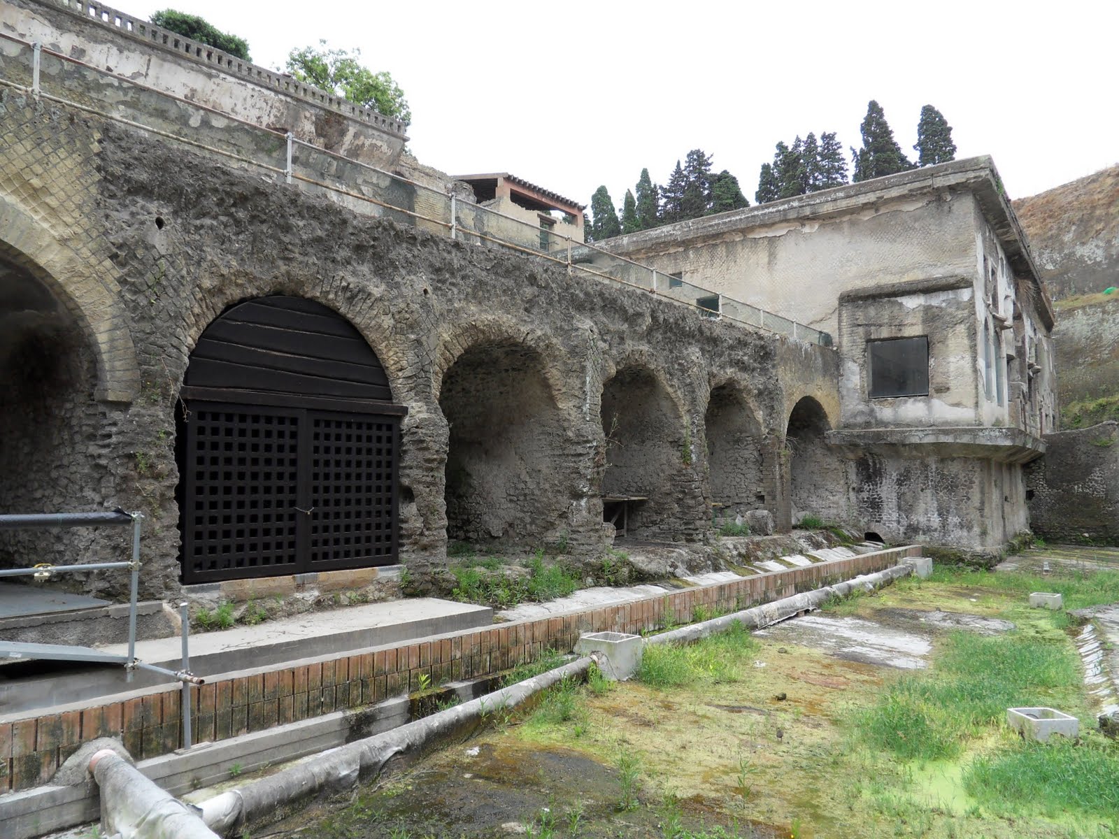 Traveler's Closet: Herculaneum, Naples