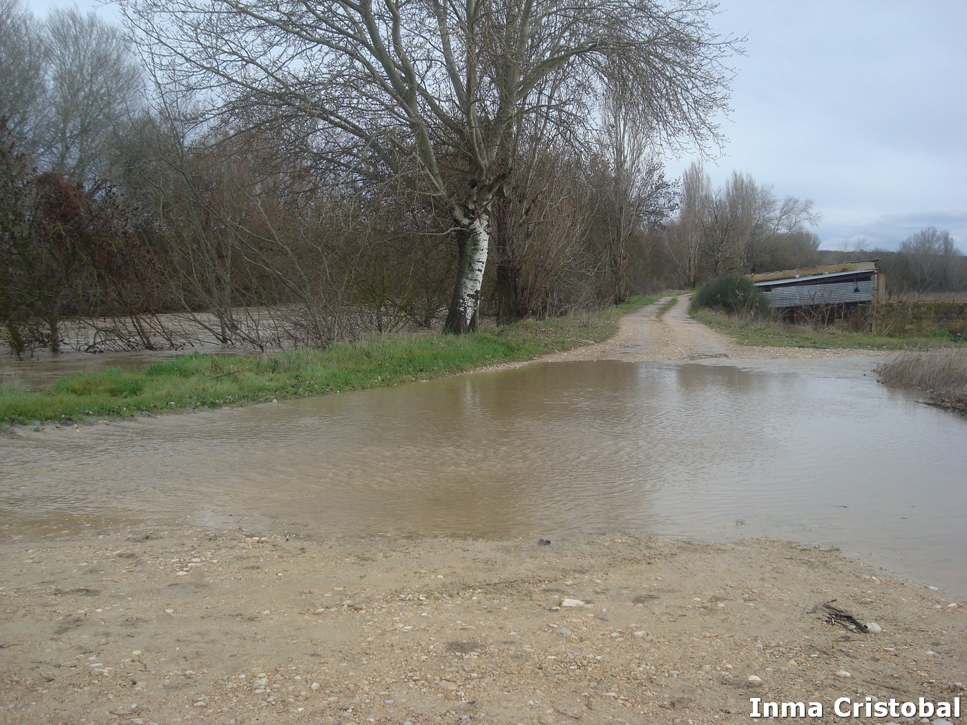 El blog del Balcon de la Ribera: SUBIDA DEL RIO EGA A SU PASO POR LERÍN.