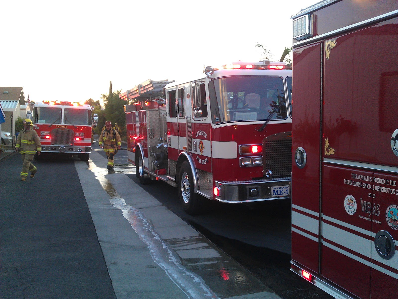 Lakeside Fire District: Lakeside Firefighters respond to House Fire