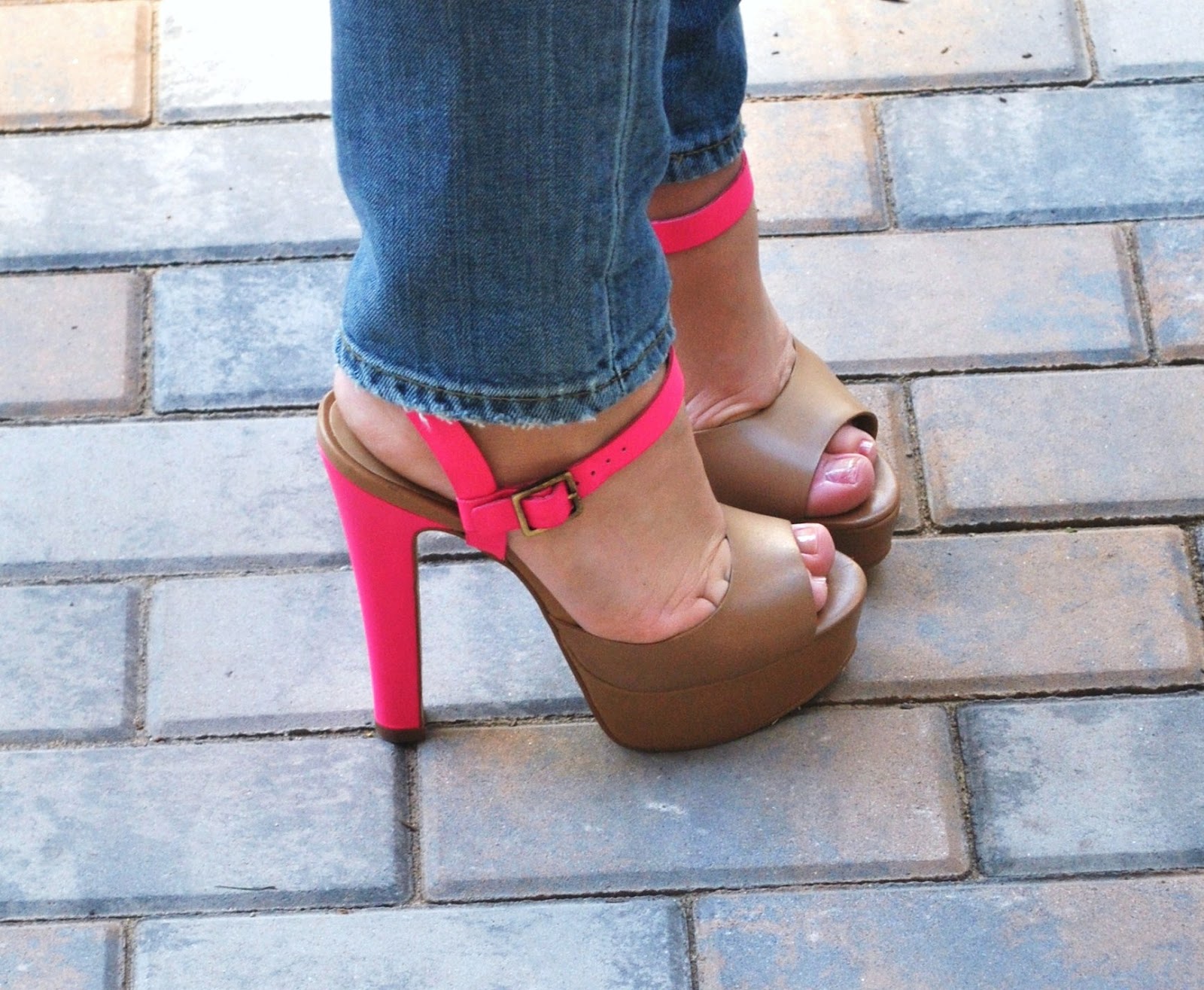 ..Neon Pink Platforms | Currently Coveting