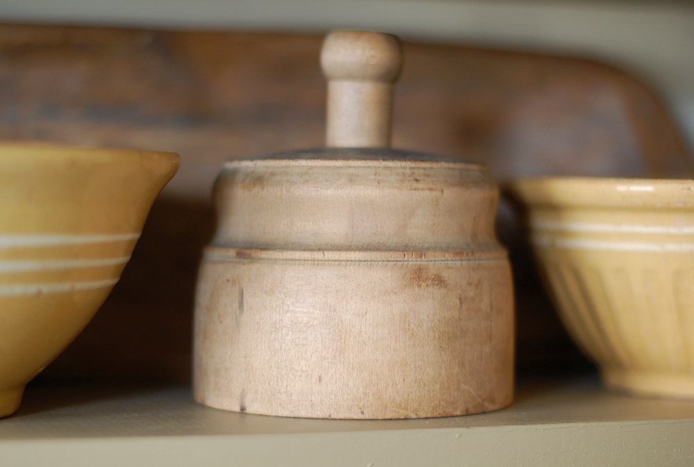 Frog Goes to Market: Antique Butter Mold